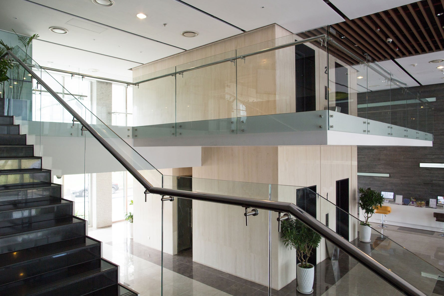 Quality Glass Fittings: Premium Solutions for Every Project
